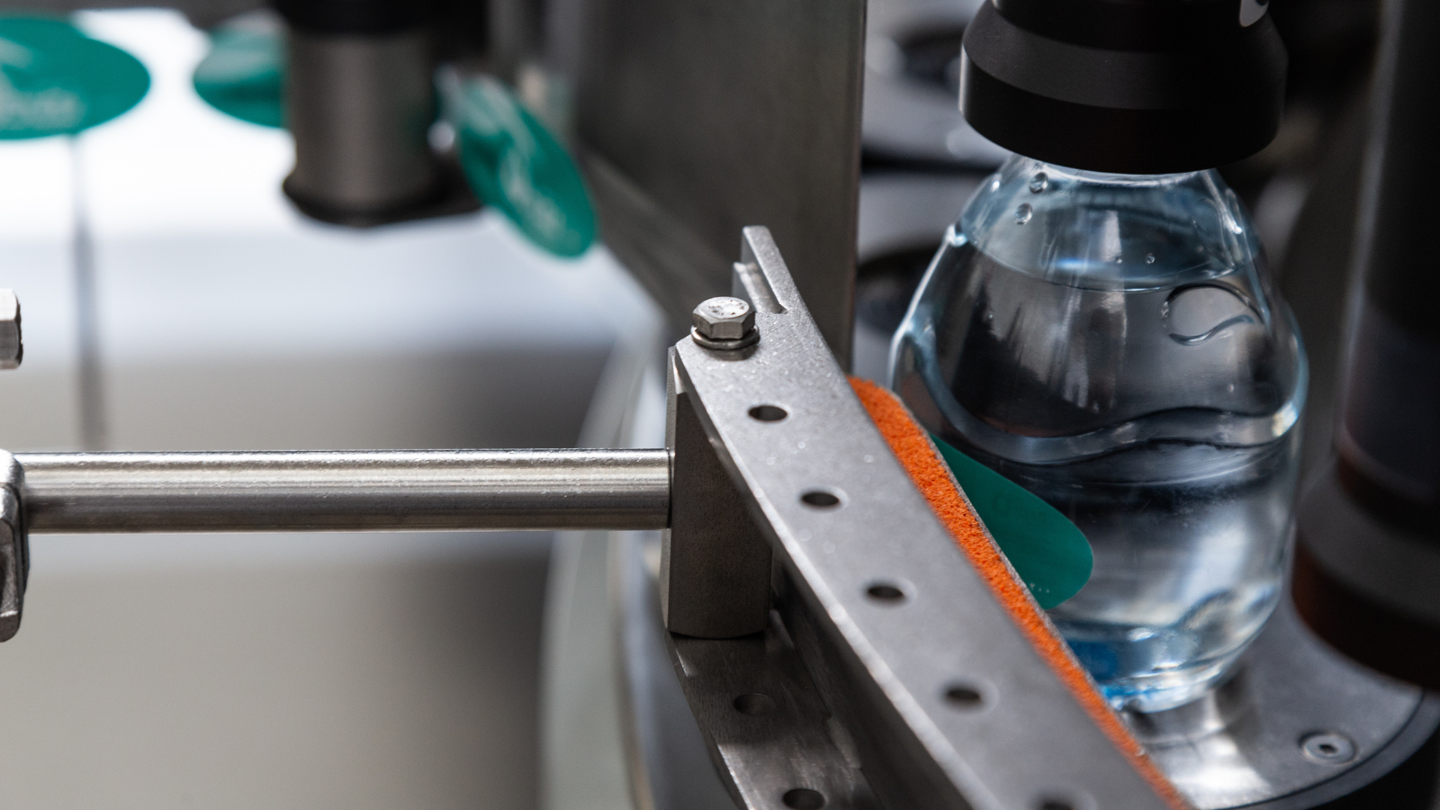 Impianti per la produzione di packaging personalizzati per beverage ...